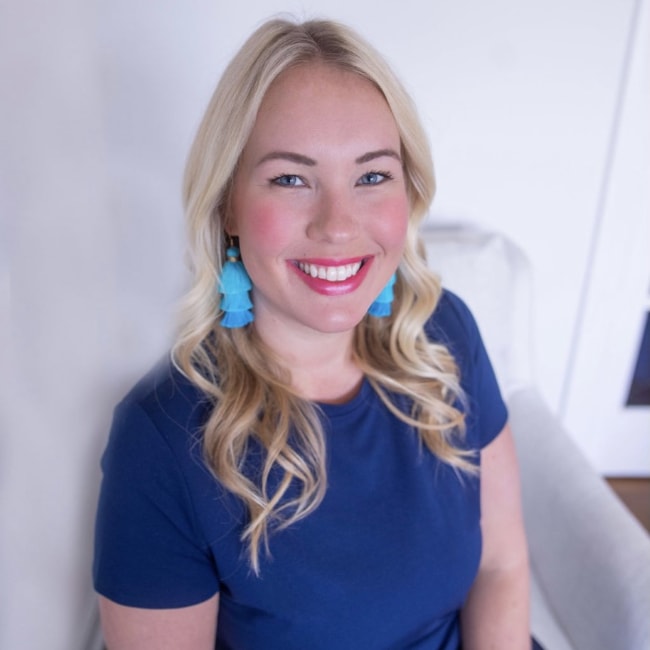 Nikki Snow's Instagram, Twitter & Facebook on IDCrawl